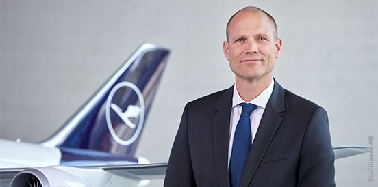 Dr. Michael Niggemann , Mitglied des Vorstands der Deutschen Lufthansa ...